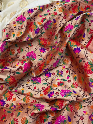 Banaras paithani pavadas