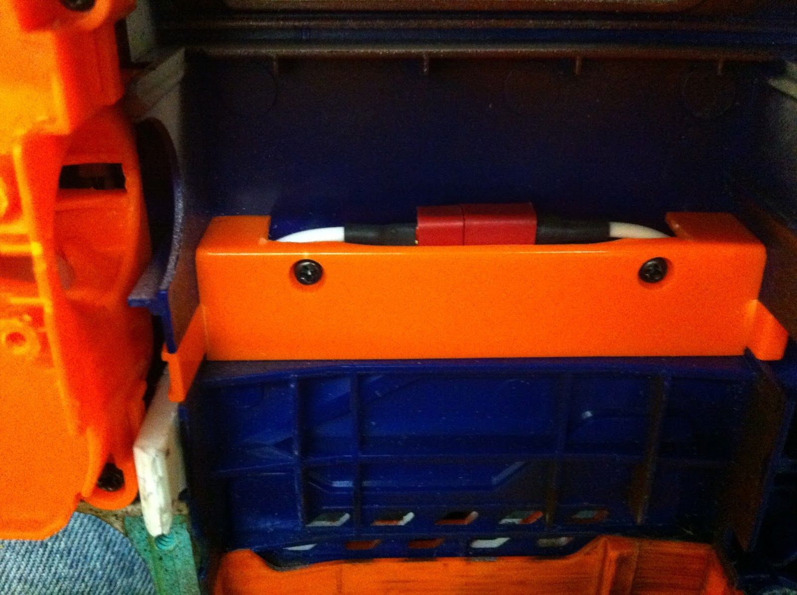 Dean's or xt60 for swappable parts : r/Nerf