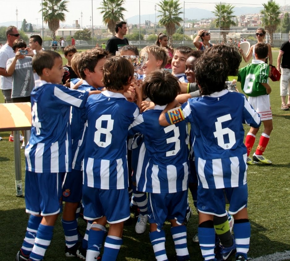 SENTIMENT PERICO: EL BENJAMÍ "A" TAMBÉ GUANYAEL TORNEIG DEL CF SINGUERLÍN
