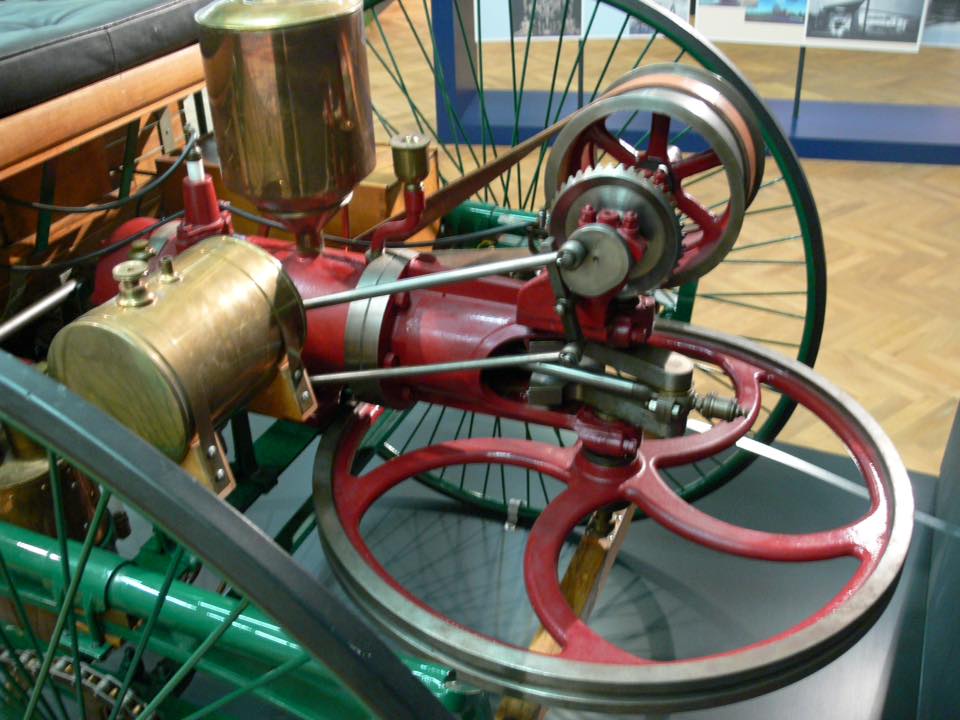 MUSCLE CAR COLLECTION : 1885 Benz Patent Motorwagen The First Car In ...