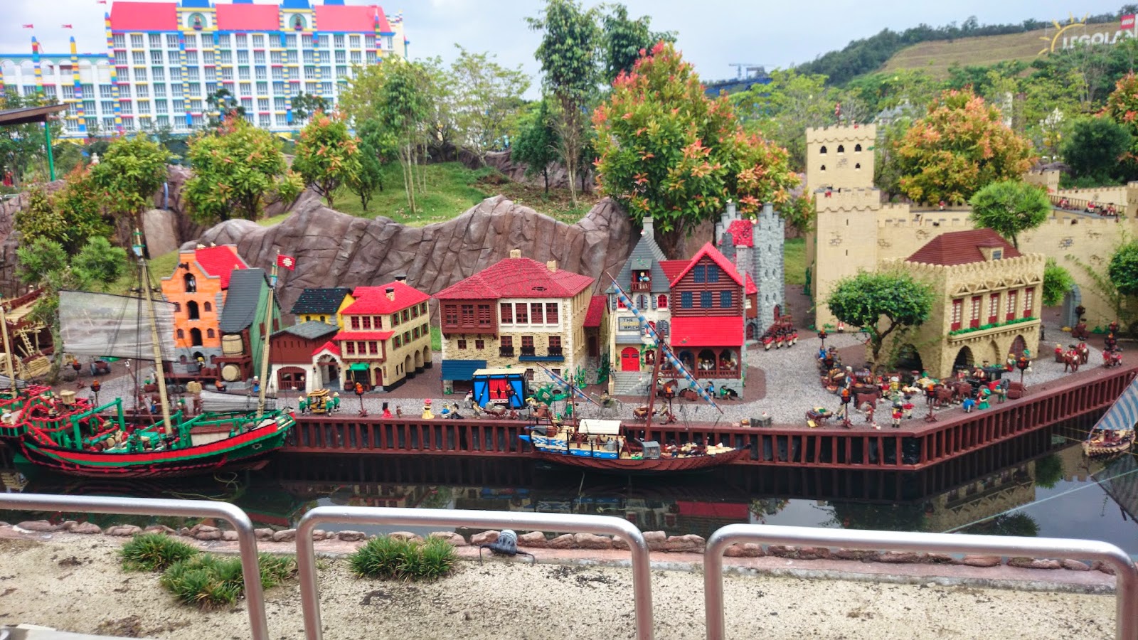Lifestyle at 50's: Legoland Mini City