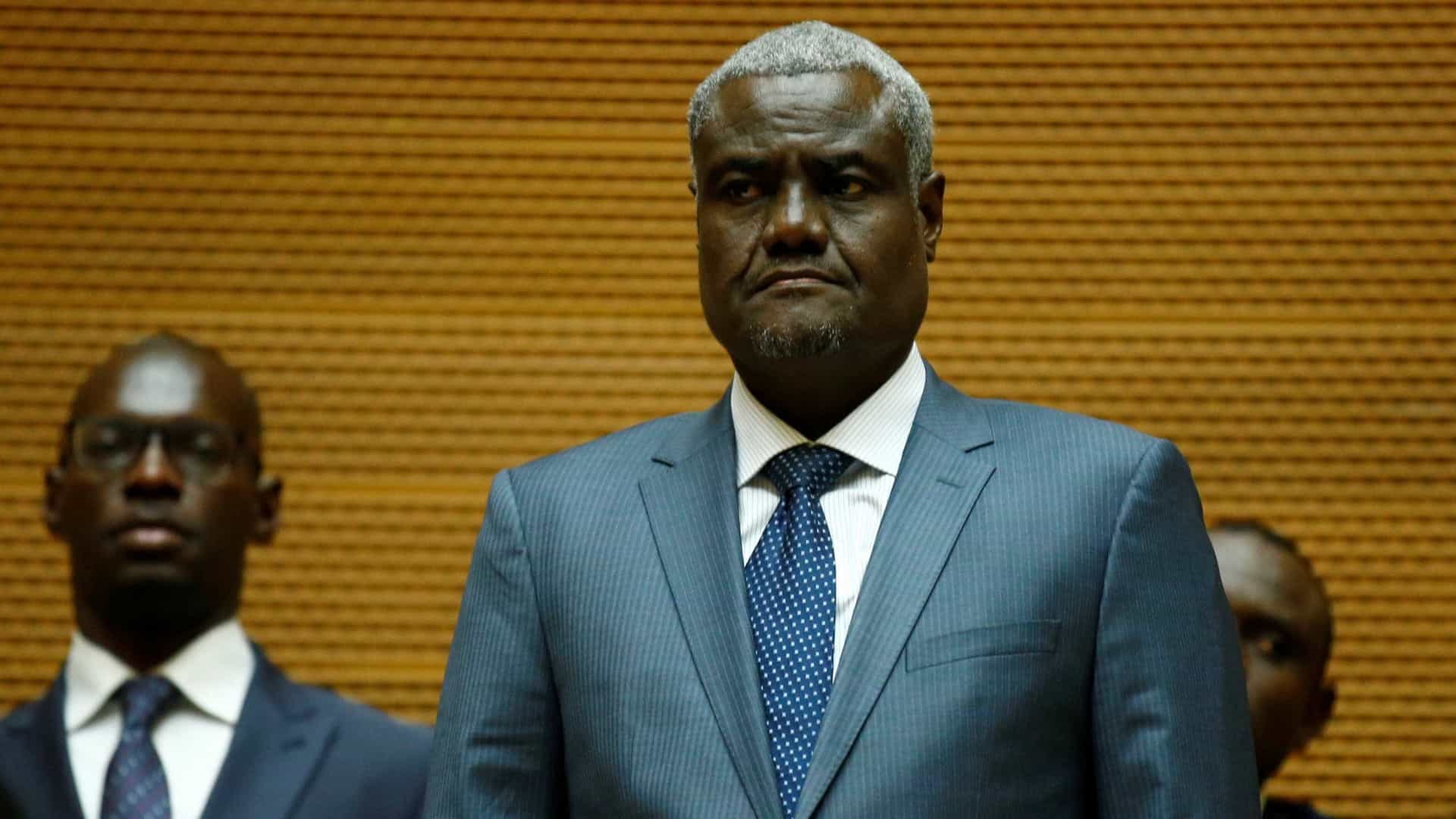 FALADEPAPAGAIO : UNIÃO AFRICANA - Moussa Faki Mahamat reeleito ...
