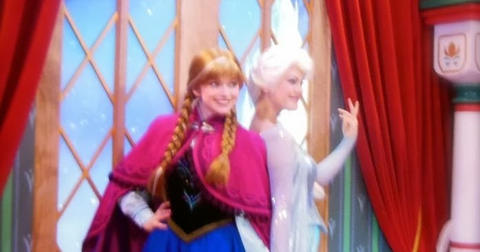 Picturing Disney: Disney's Frozen Film Review!