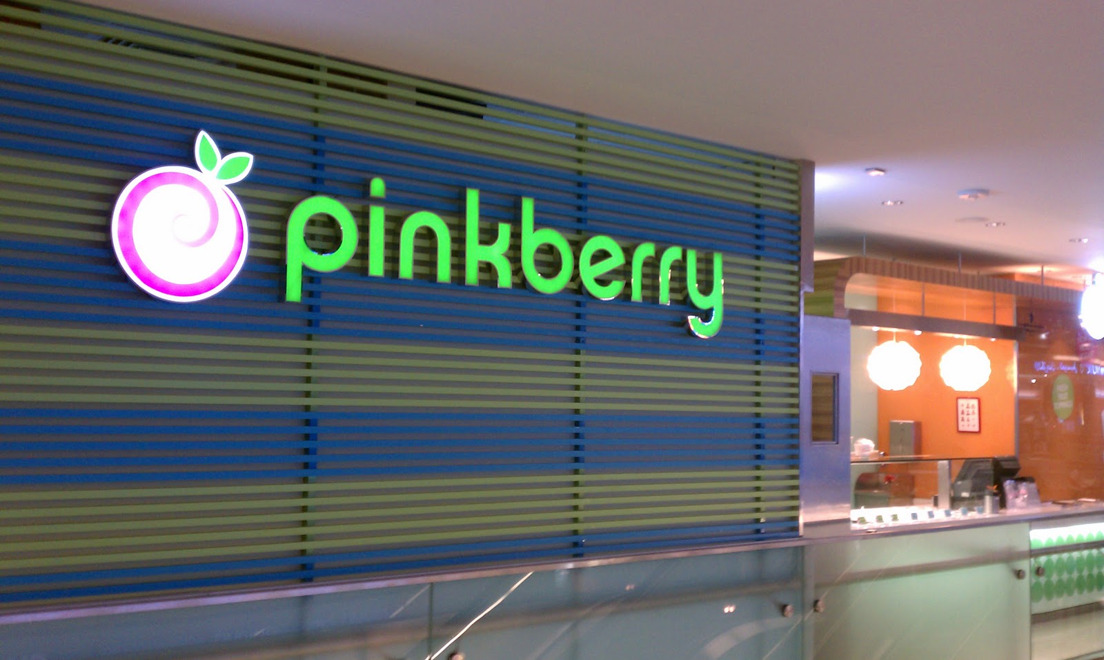 Pinkberry and Justin Bieber in Dubai