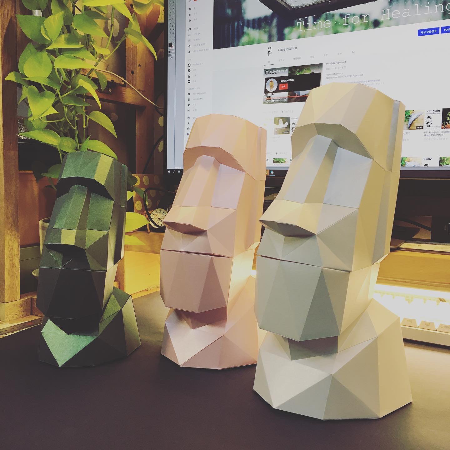 017 Moai Papercraft