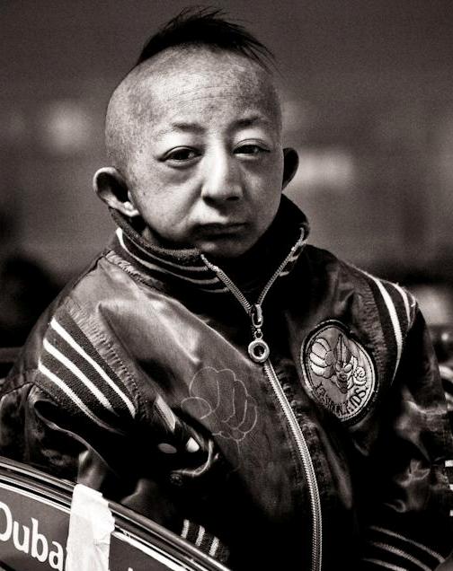 MUJERES HOMBRES FOTOS NOTICIAS: FOTOS DE HE PINGPING EL HOMBRE MAS BAJO ...