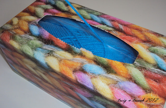 twig & tweak: DIY Yarn Dispenser