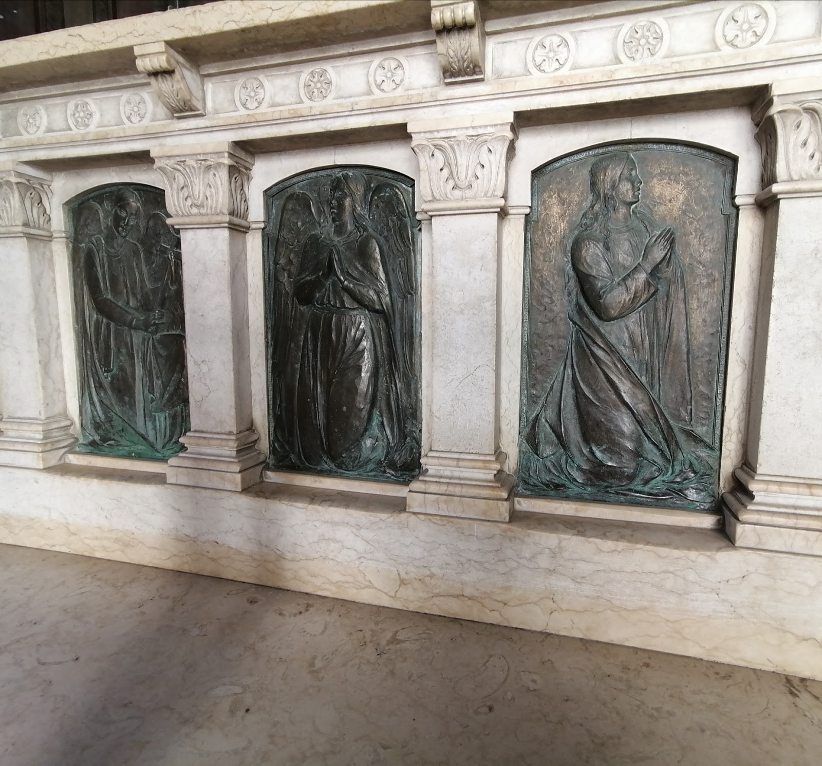 Os olhares da Gracinha!: Santa Maria Adelaide em Arcozelo!