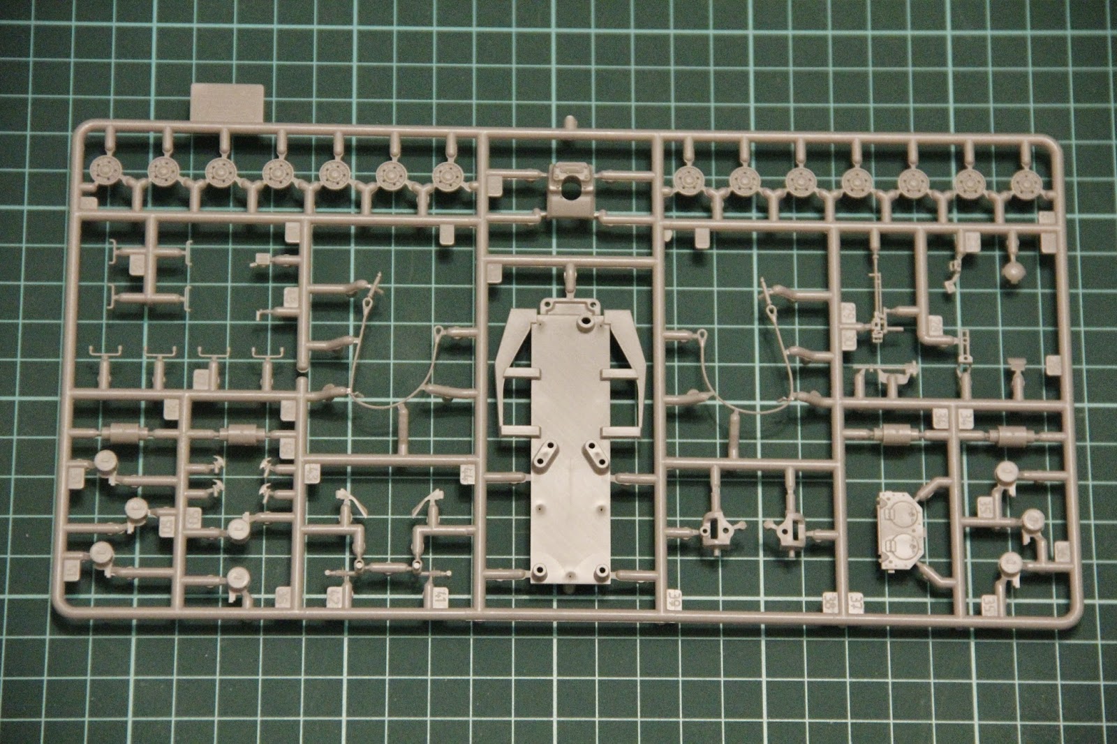Zvezda 1/72 ISU-152 (5026) - DetailScaleView