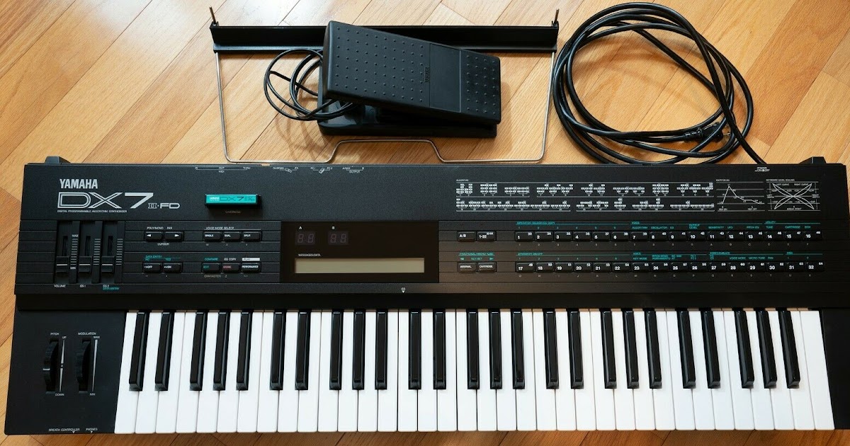 MATRIXSYNTH: Yamaha DX7 II FD FM Digital Programmable Synthesizer