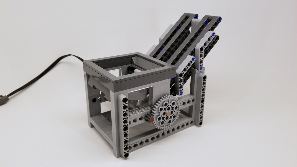 Great Ball Pit: Inclination Pumping Station - A Lego GBC module