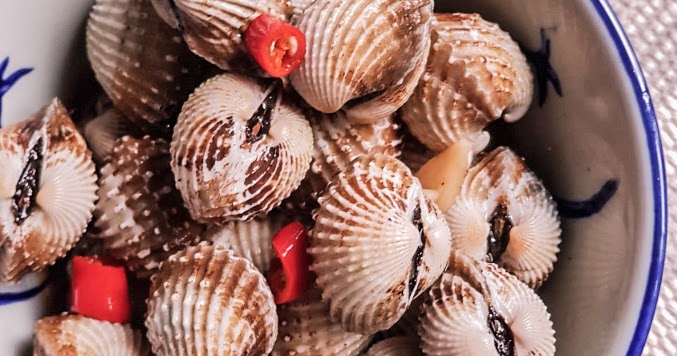 Recipe: Chinese-styled Soy Sauce Cockles - {FoodWanderers}