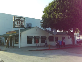 Joefood - all things Joe: Restaurant Review #2: The Apple Pan