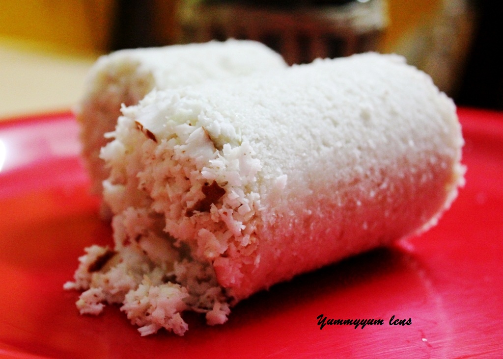 Yummy Yum Lens: Puttu (Rice Steam Cake)
