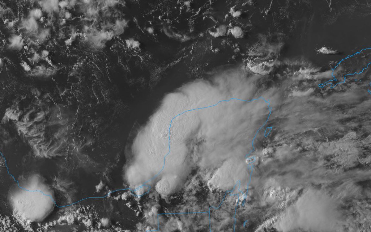 Turbonada con vientos máximos de 81km/h en Mérida | Johnny Oliver Quintal