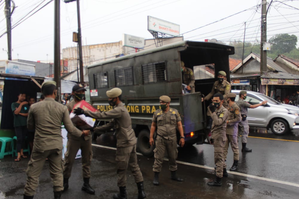 Gencarkan Ops. Nobat, Satpol PP Kab Bogor Gasak Ciu dan Oplosan