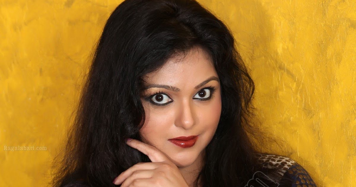 damsel4all: Sonali Joshi