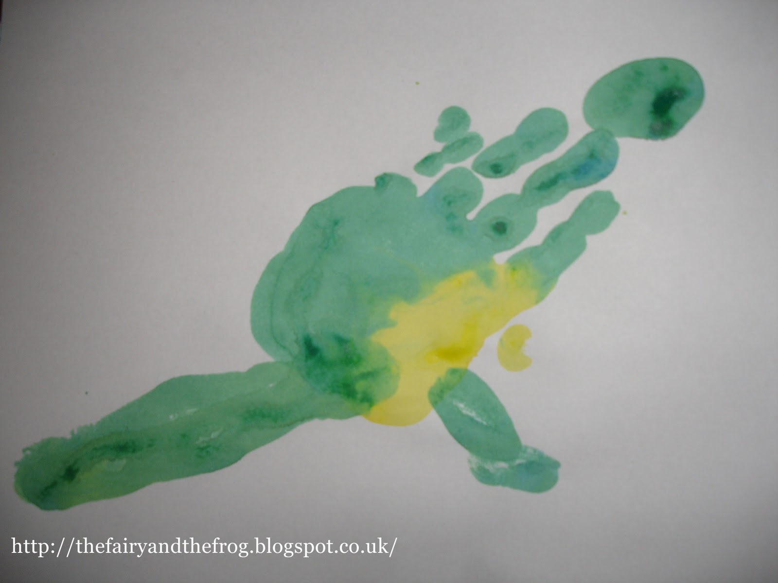 The fairy and the frog: How to make a handprint dragon