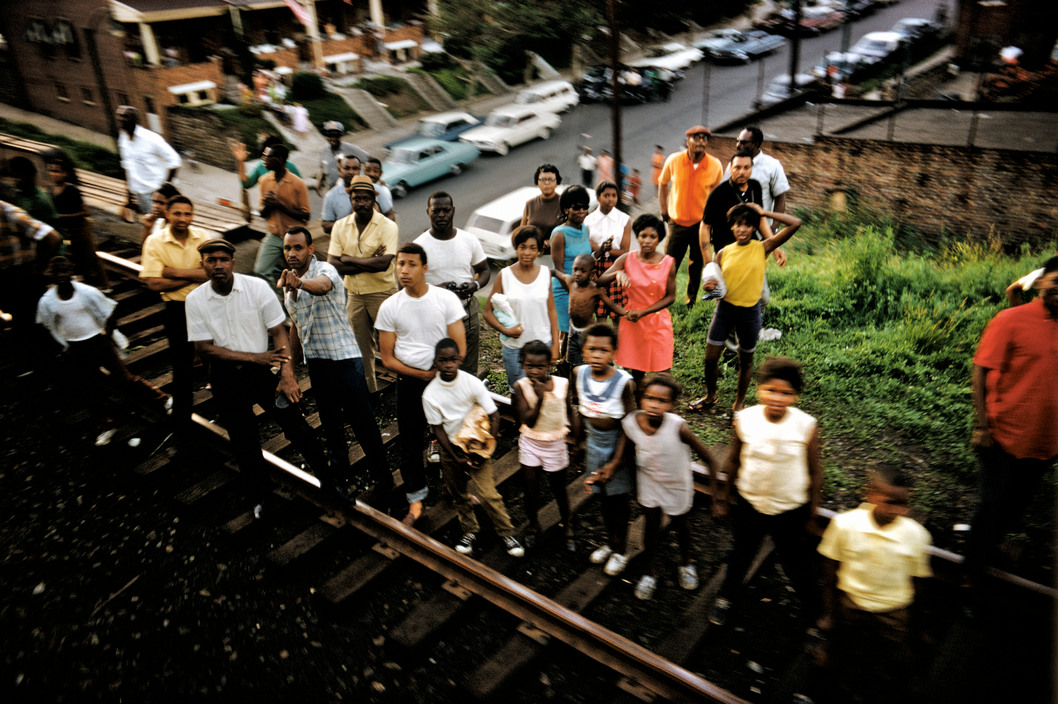 RFK Funeral Train: Rarely Seen Photographs by Paul Fusco Offer a Unique ...