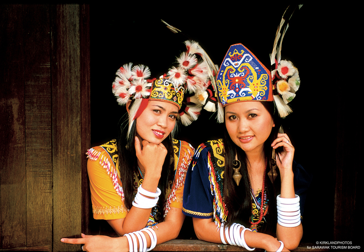 AZLAN RUMADI: MASYARAKAT PERIBUMI DAN SUKU - KAUM DI NEGERI SARAWAK ...