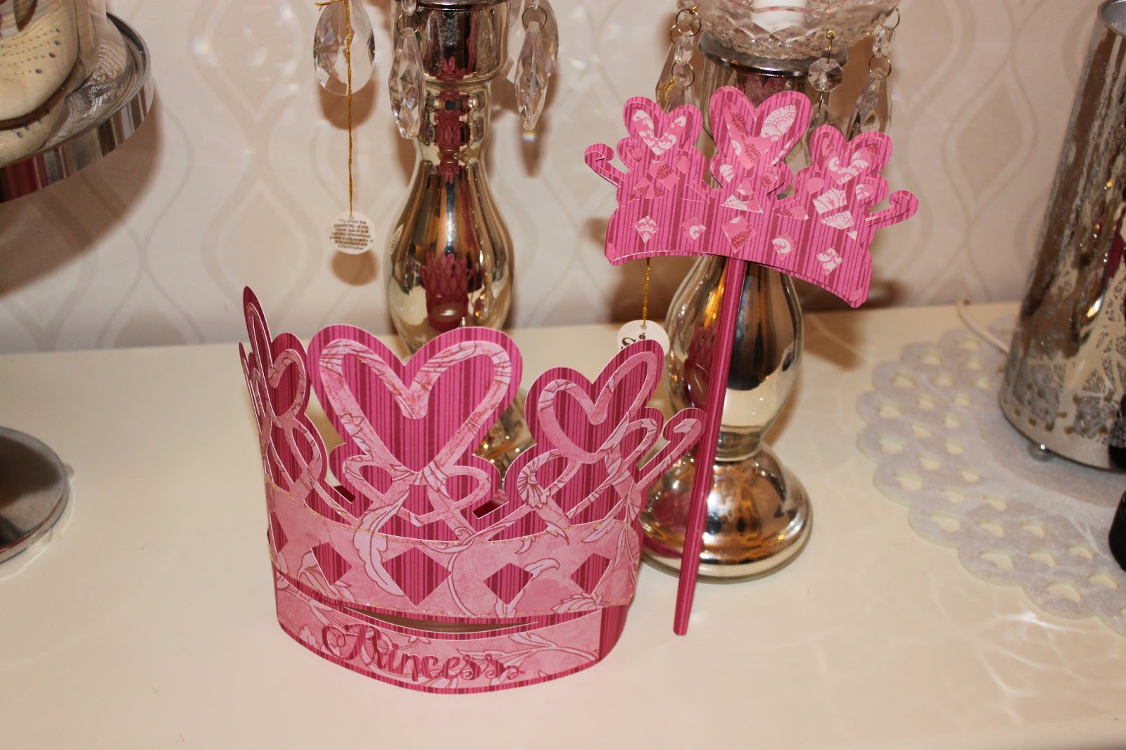 Mitt Pyssel glitter: Rosa Prinsess krona o ett spö.