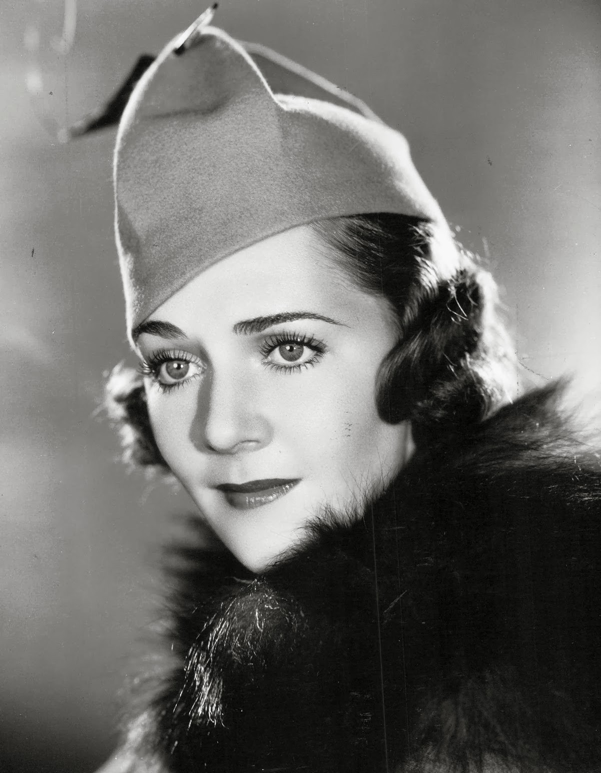 It's The Pictures That Got Small ...: THE MONDAY GLAMOUR 15!