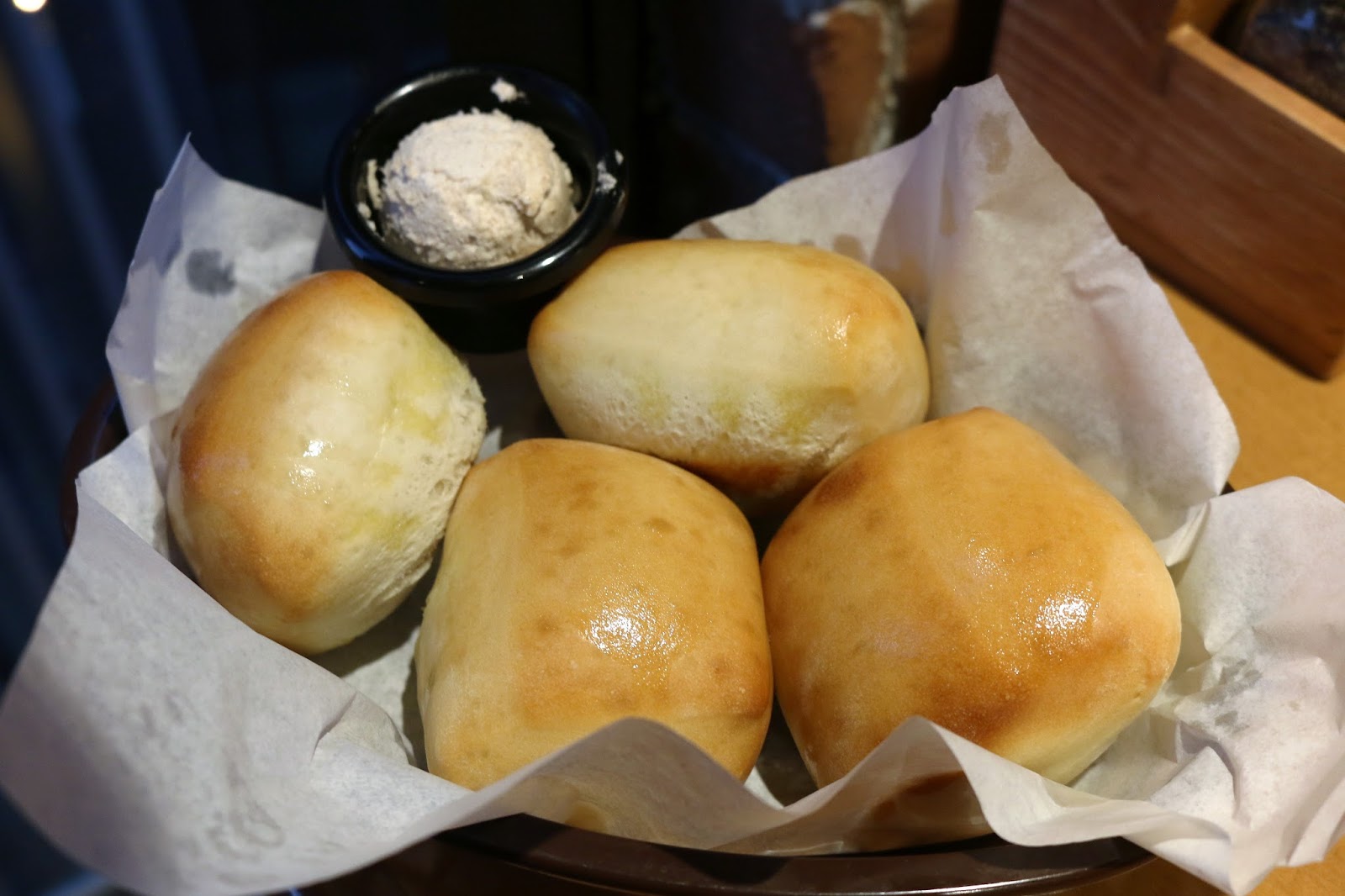 TEXAS ROADHOUSE in BGC UPTOWN MALL | Food In The Bag