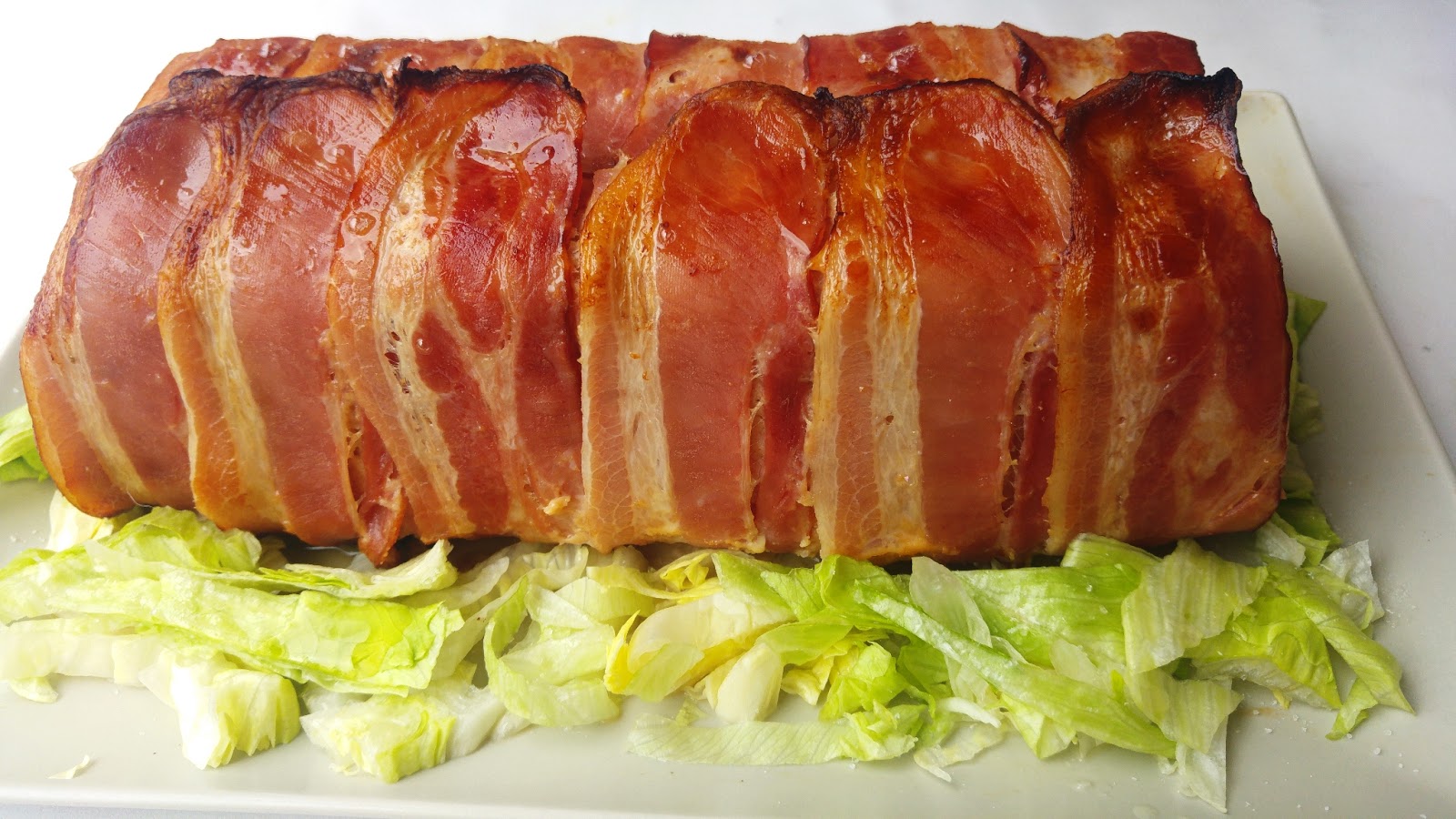 El menú de mi cocina: Pastel de carne sobre crujiente de beicon