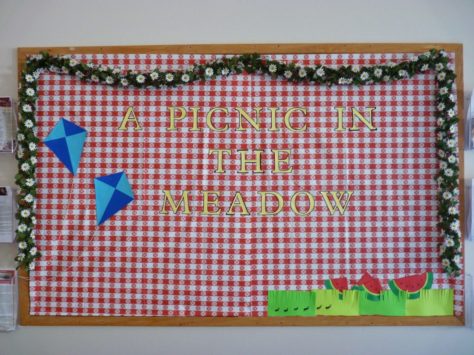 Life is Sew Good: Decorating For "A Picnic In The Meadow"