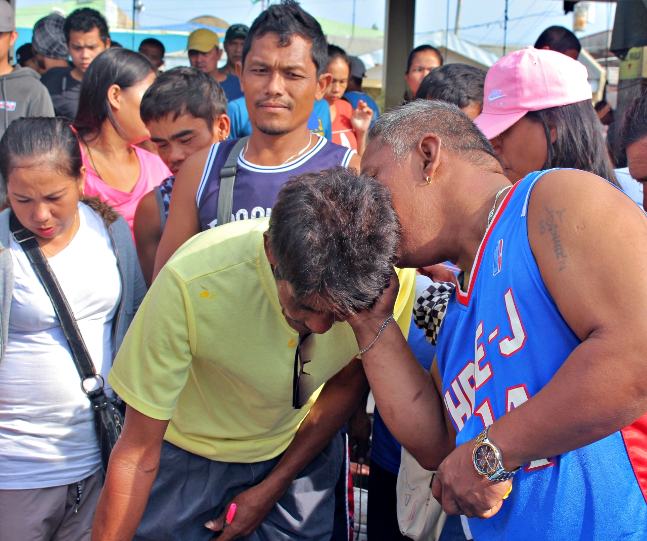 Witnessing Hushed Bartering Scenes at Bulungan sa Pandawan - Nomadic ...