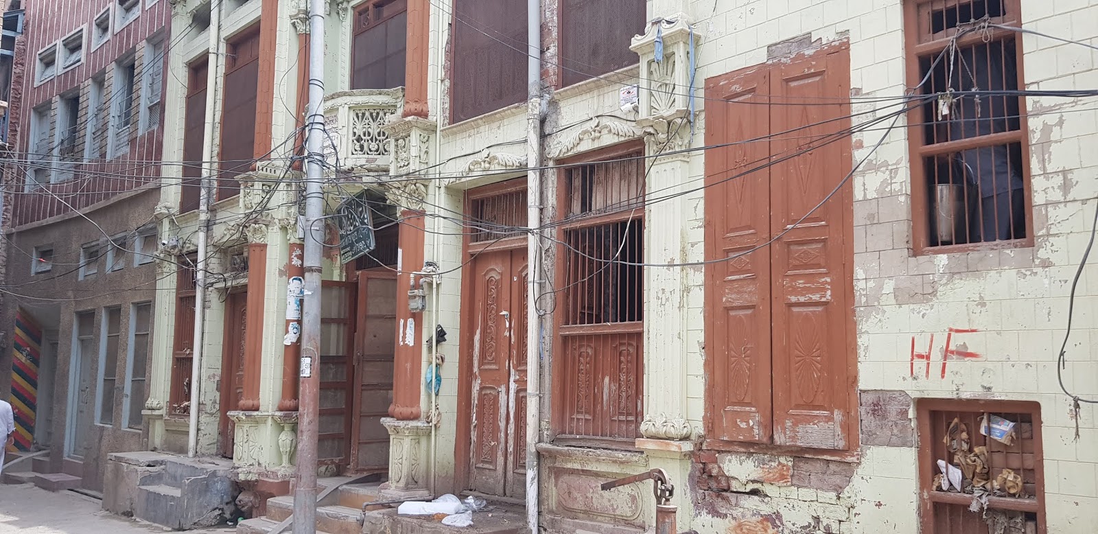 Pakistan Geotagging: 104 - A Tour of Jhang City 1: Two Old Gurdwaras ...