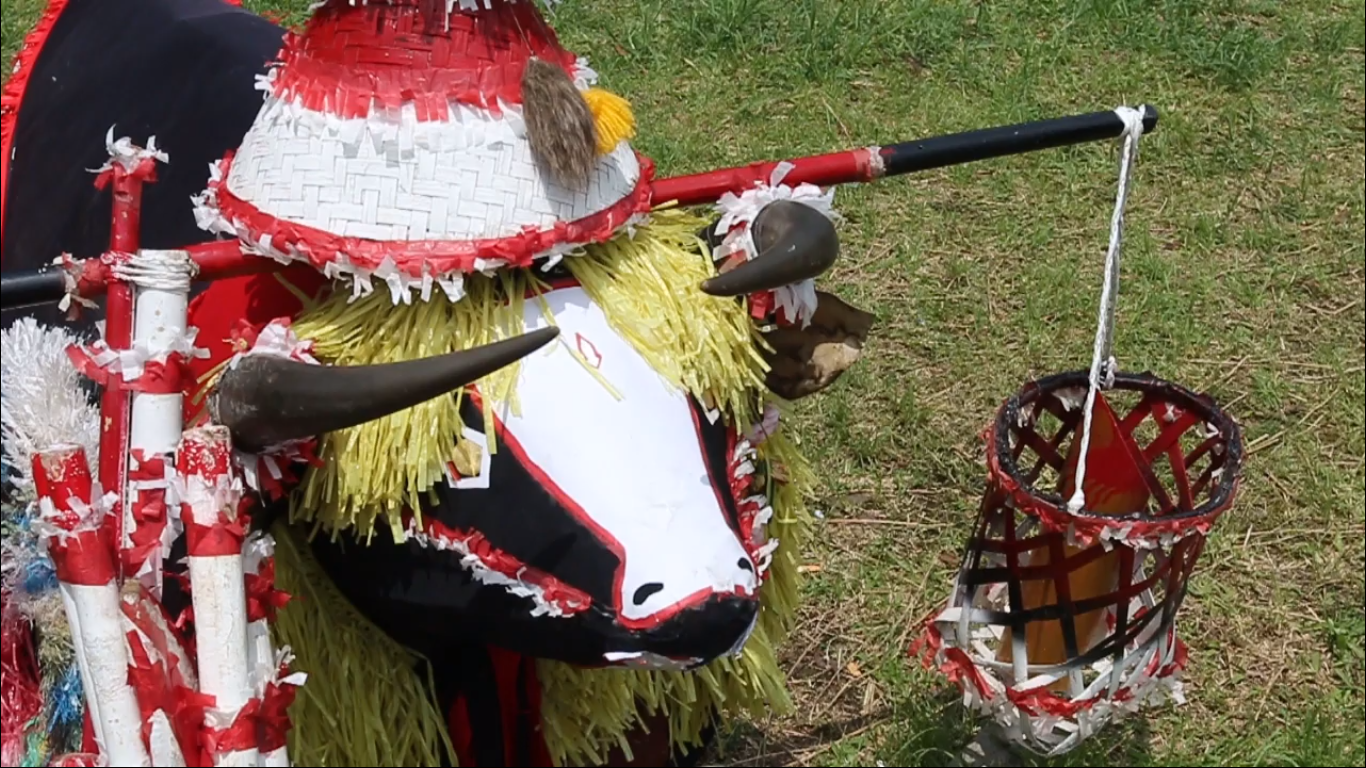 KESENIAN SASAPIAN BUHUN CIHIDEUNG