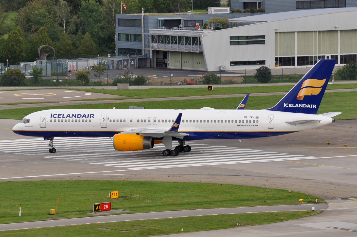 Flypictures: TF-ISD / B757-223 / Icelandair