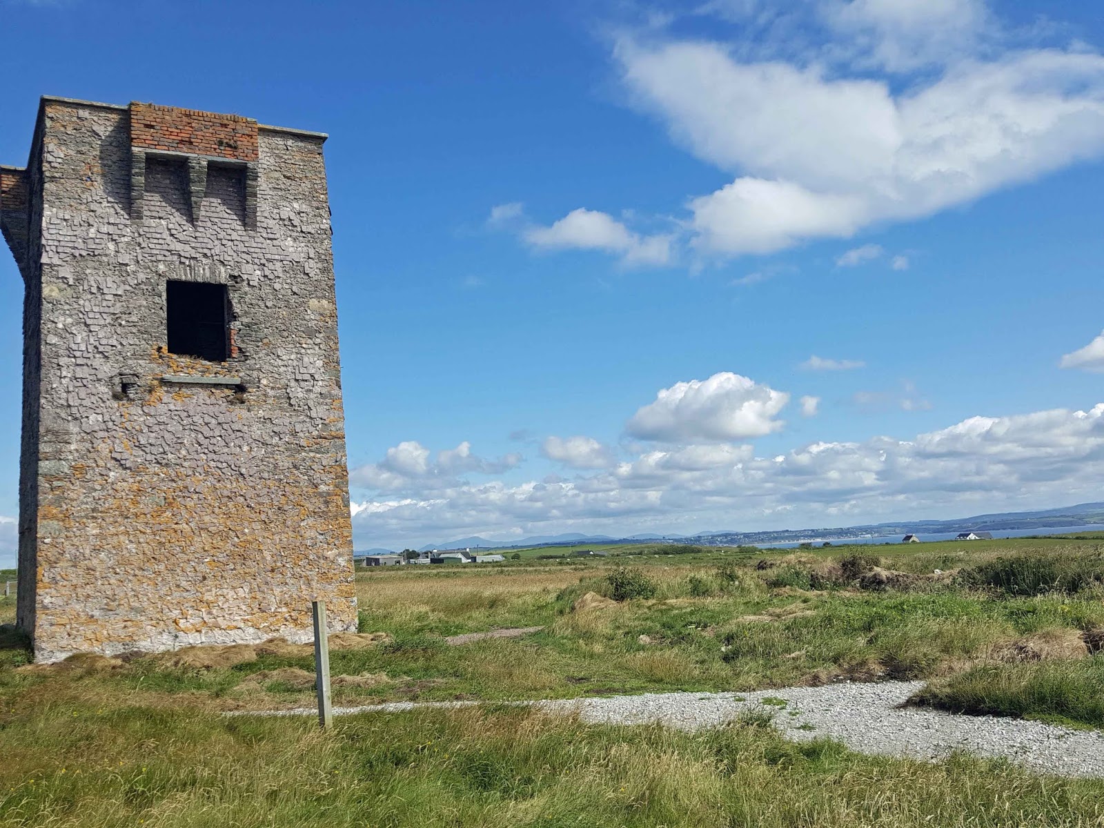 RESTAURANTS AND FOOD: Knockadoon Cliff Walks