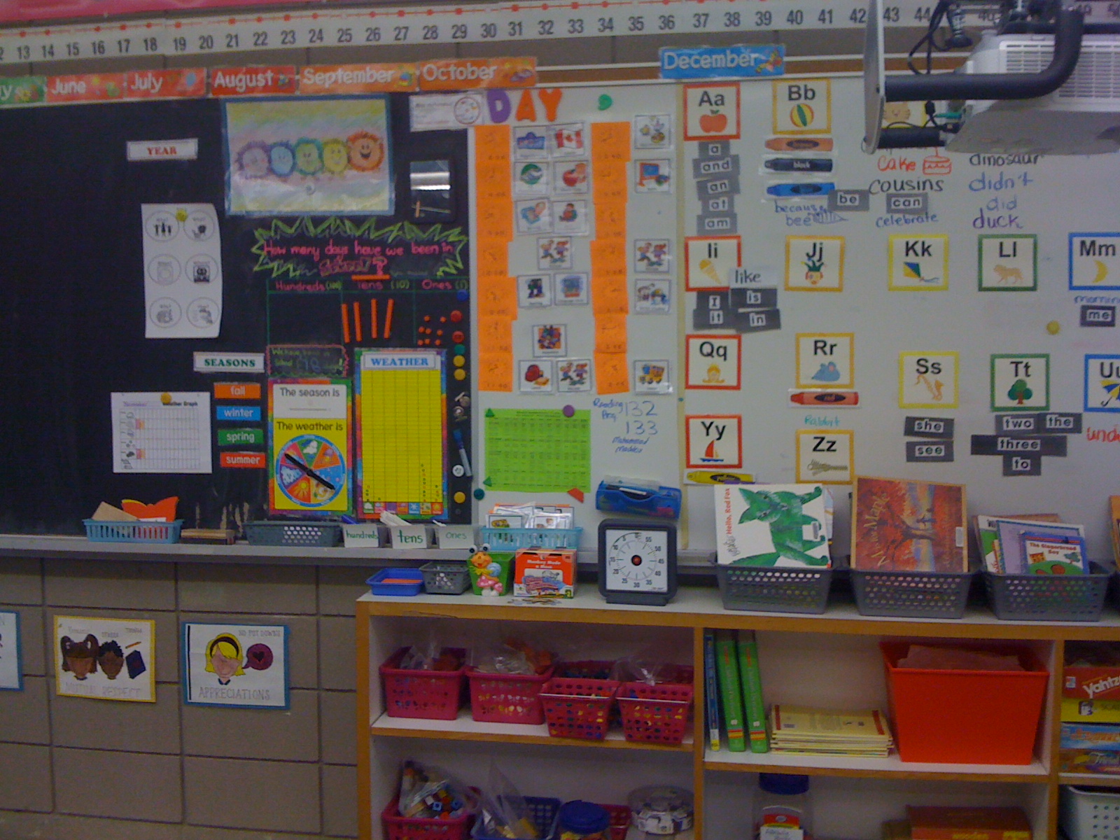 Fun in First Grade: Welcome smartboard to room 135!