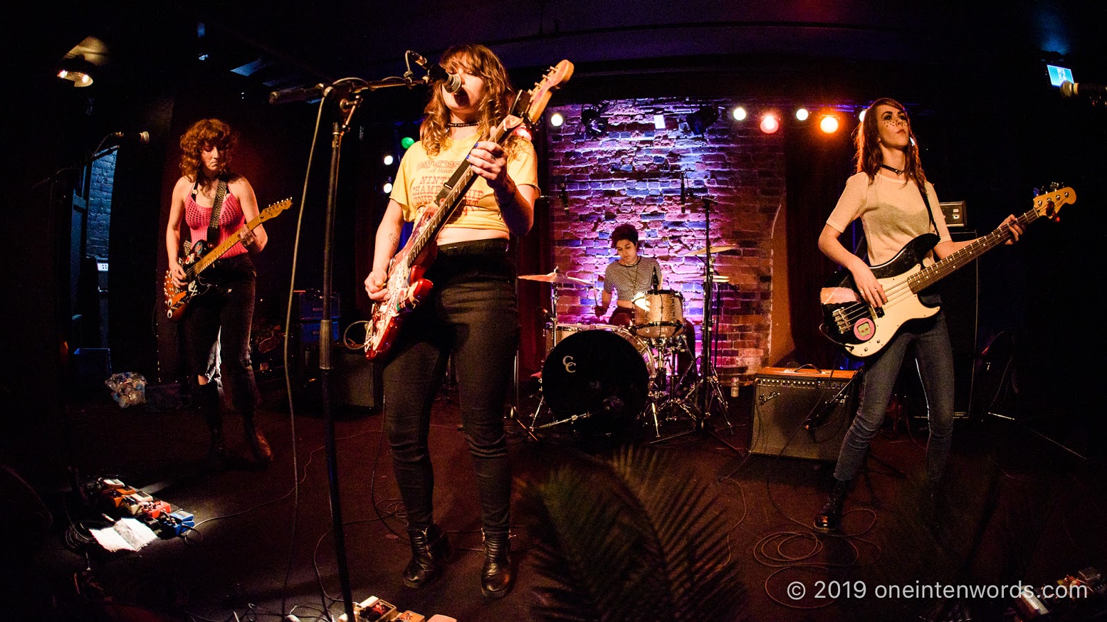 one in ten words: Bad Waitress at Jasper Dandy - Concert Photos