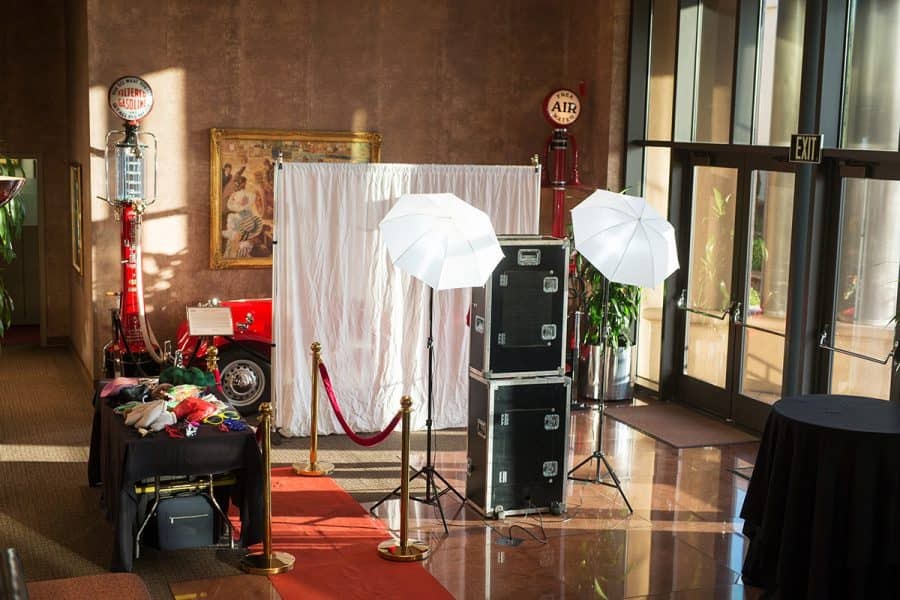 What To Know Before You Book a Photo Booth?