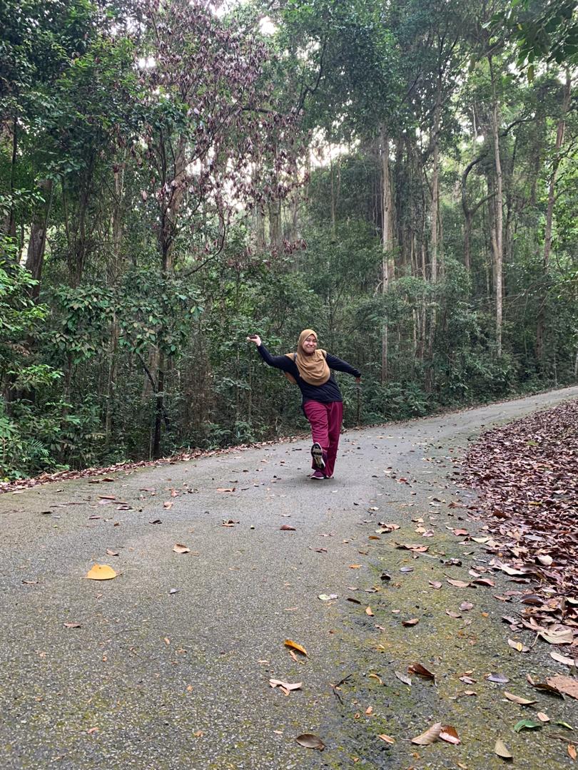 Pakai Palazo, kasut sukan pun pinjam Fiza,