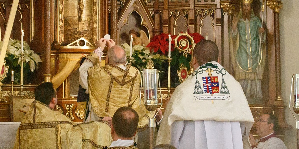 New Liturgical Movement: Bishop Morlino to Switch to Ad Orientem in His ...