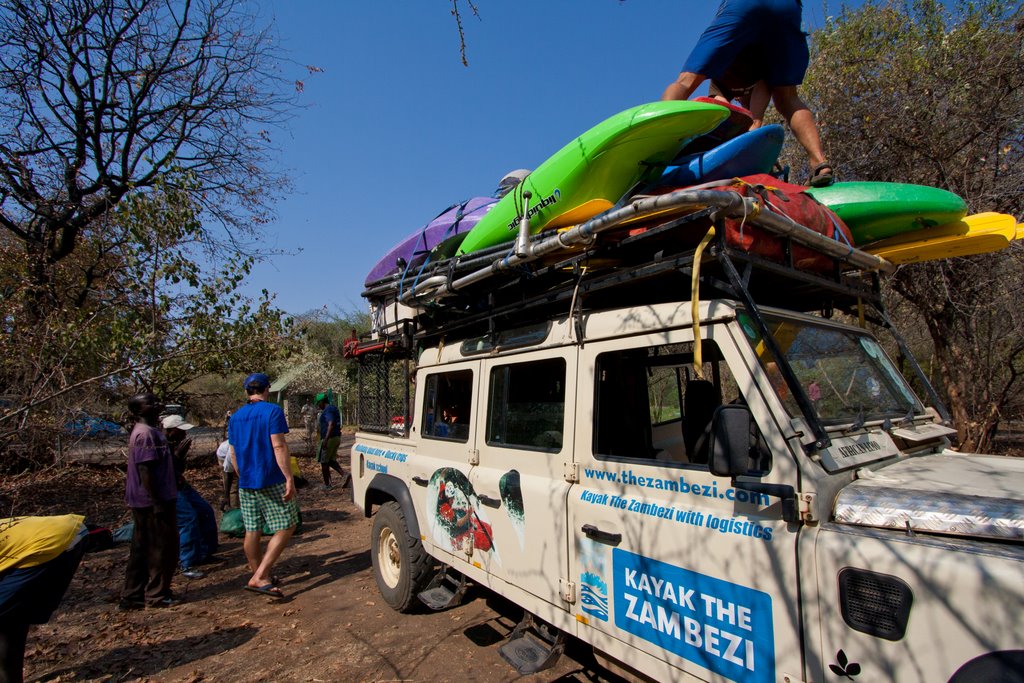 [Travel] An Introduction to Kayaking the Zambezi | The ZbZ