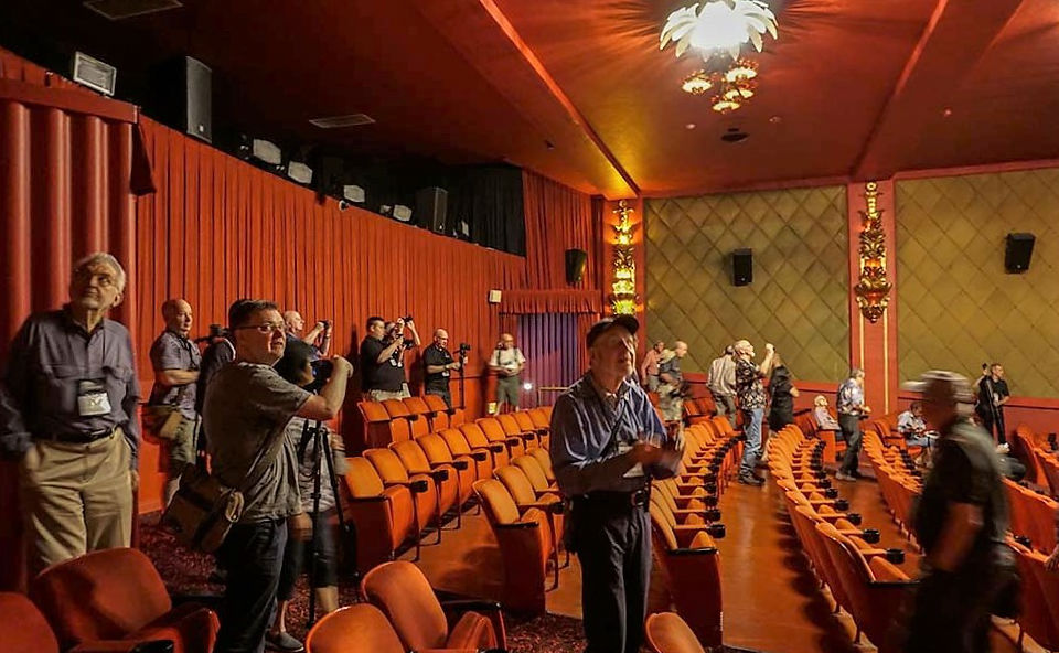 Los Angeles Theatres: Fine Arts Theatre