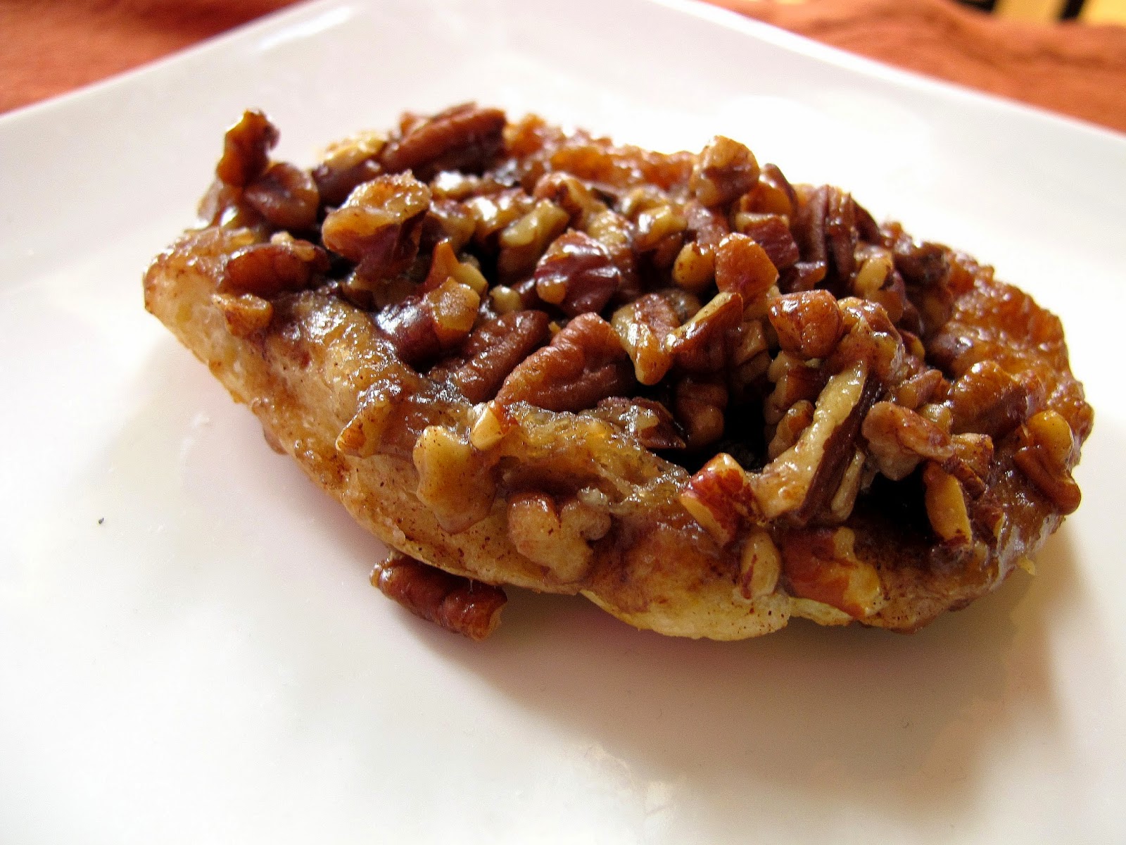 Pecan Cinnamon Sticky Honey Buns!