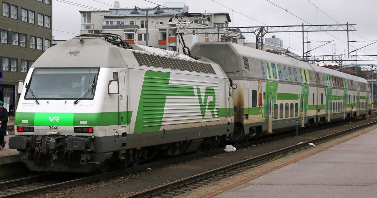 Planes and Trains - Trains: VR / Sr2 / 3240