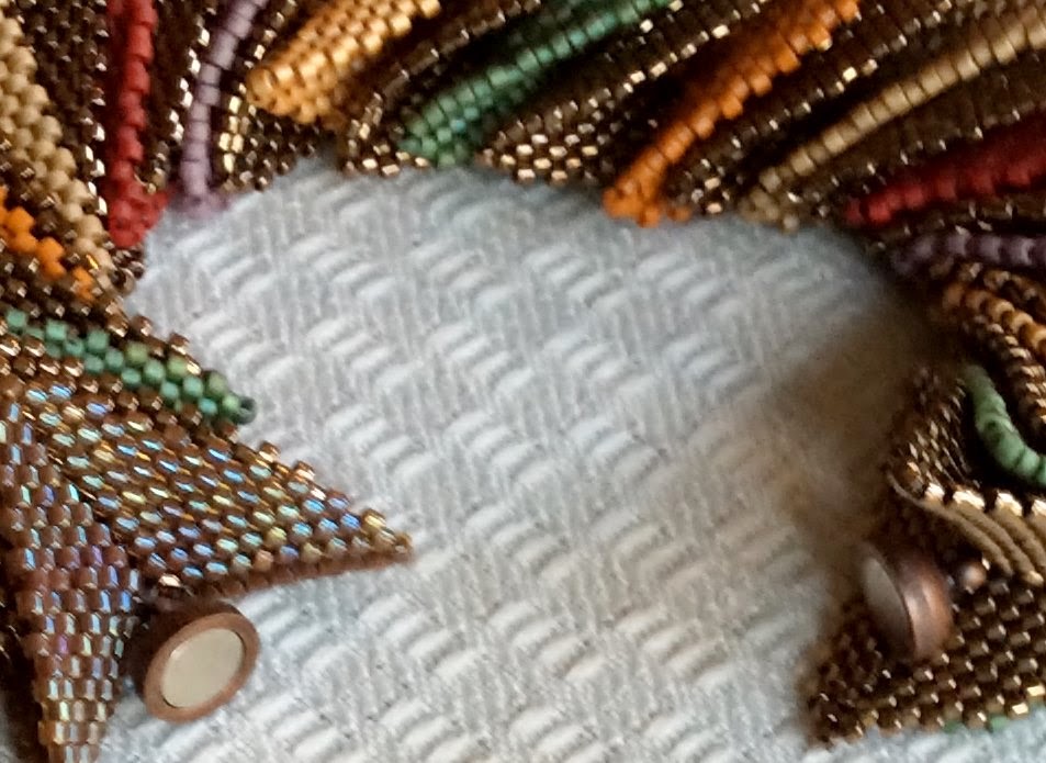 Zingala's Workshop: And, finally some beadwork!