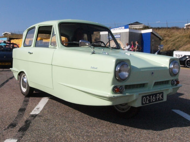 Photos of 20 Wonderful Reliant Regal Cars ~ Vintage Everyday