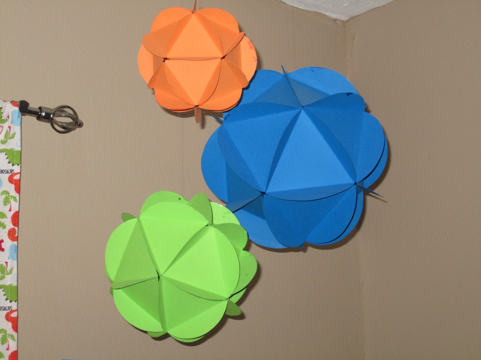 Making Fun: DIY Polyhedrons a.k.a. Paper Balloons