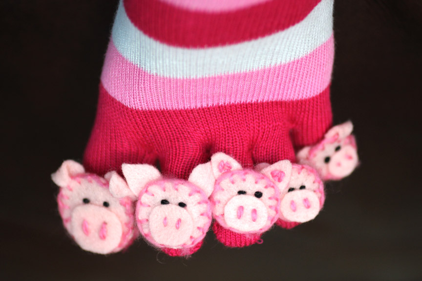 This Little Piggy Toe Socks - Repeat Crafter Me