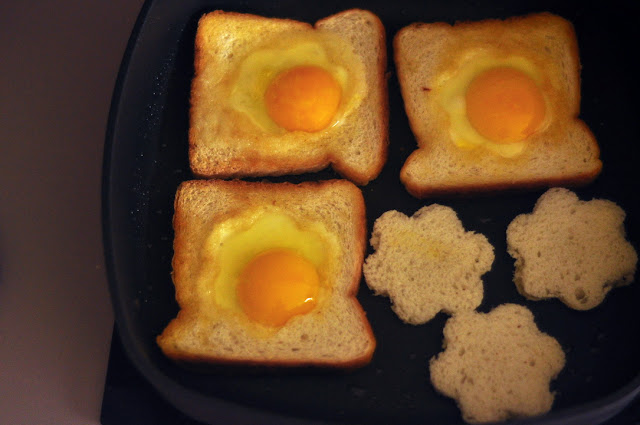 Širšių lizdas: Skrebučiai su kiaušiniu - "Pirato akis"