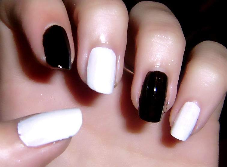 Nail Art Tutorial: Chess - Nails By IriSR