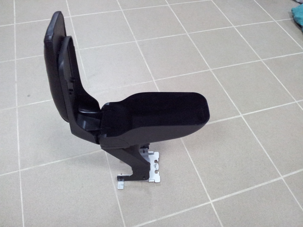 Piese Auto si Accesorii pentru Dacia Duster: Elemente Tuning Interior